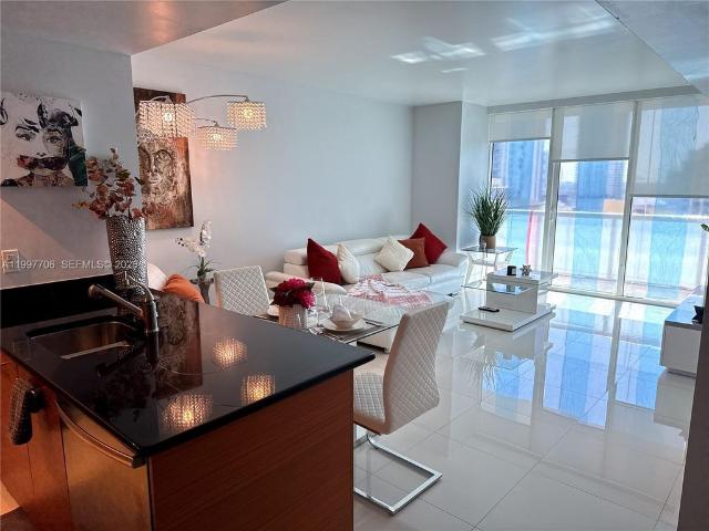 Luxury apartment complex for rent in Miami, United States