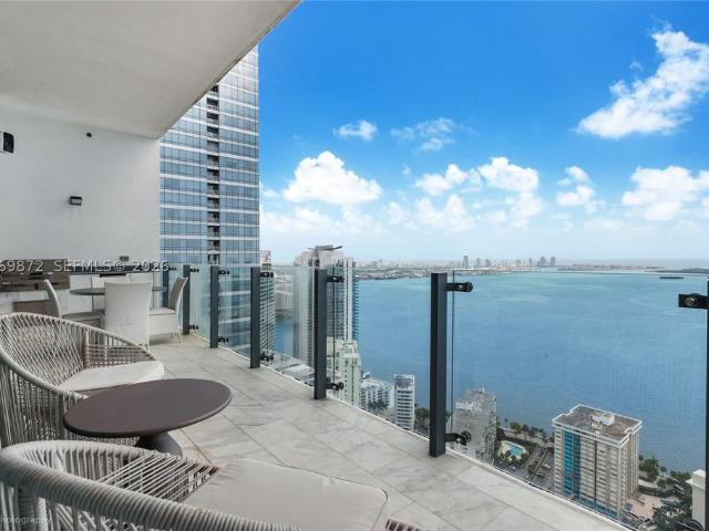 Luxury apartment complex for rent in Miami, United States