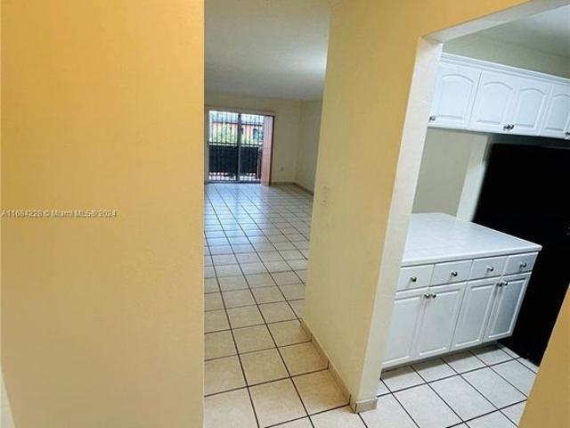 Luxury apartment complex for rent in Miami, United States