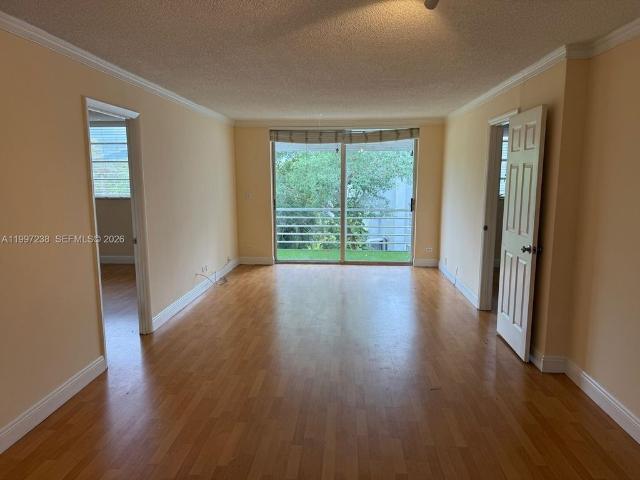 Luxury apartment complex for rent in Miami, United States