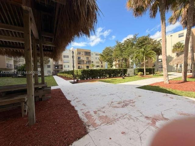Luxury apartment complex for rent in Miami, United States