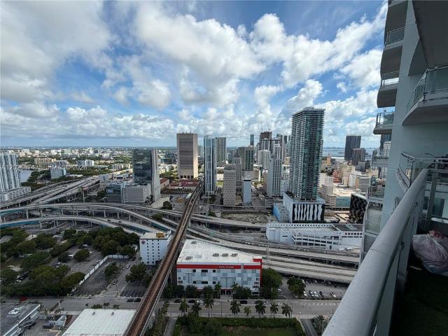 Luxury apartment complex for rent in Miami, United States