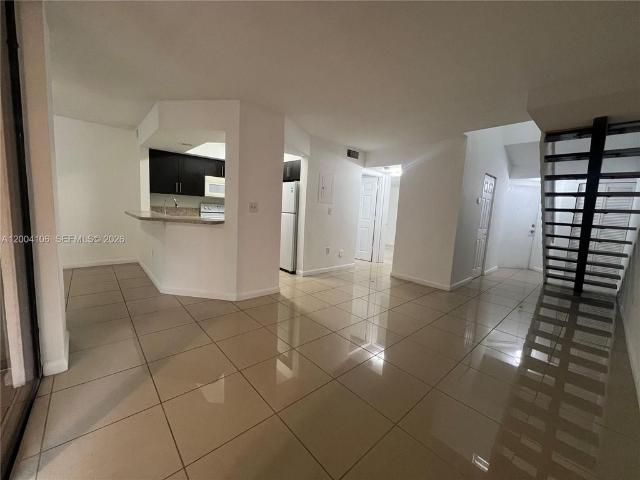 Luxury apartment complex for rent in Miami, United States
