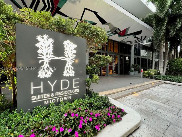 Luxury apartment complex for rent in Miami, United States