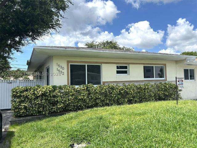 Luxury apartment complex for rent in Miami, United States