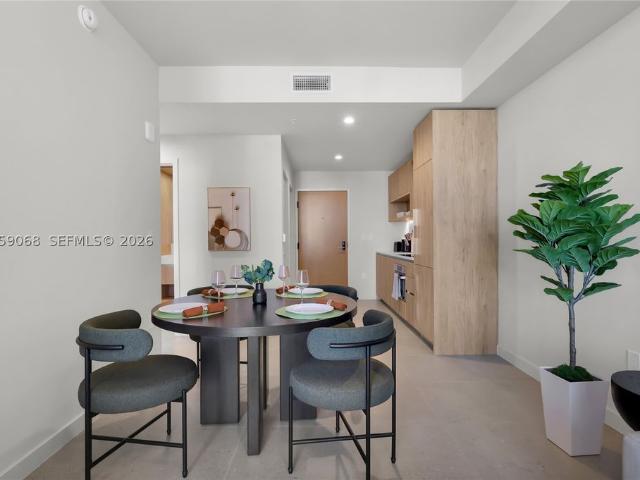 Luxury apartment complex for rent in Miami, United States