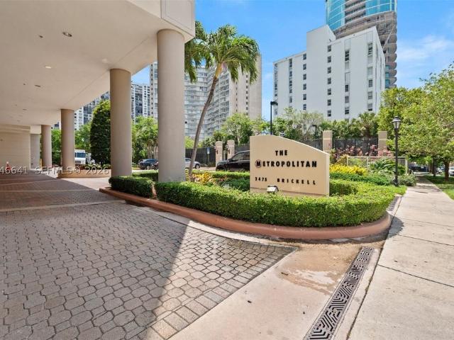 Luxury apartment complex for rent in Miami, United States