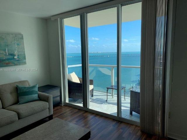 Luxury apartment complex for rent in Miami, United States