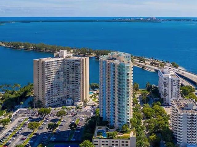 Luxury apartment complex for rent in Miami, United States