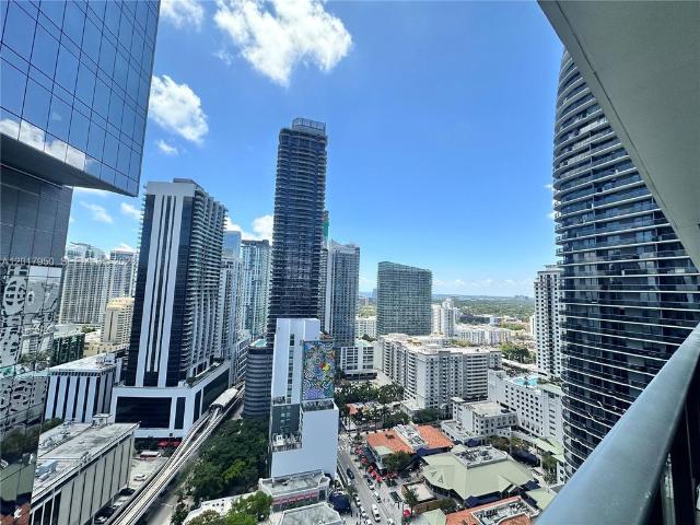 Luxury apartment complex for rent in Miami, United States