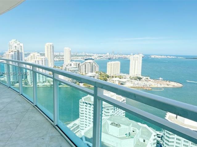 Luxury apartment complex for rent in Miami, United States