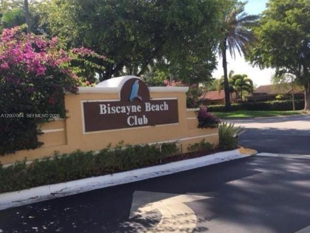 Luxury apartment complex for rent in Miami, United States