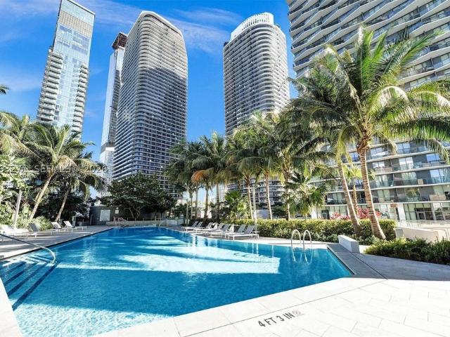 Luxury apartment complex for rent in Miami, United States