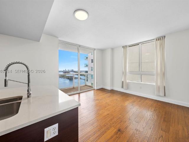Luxury apartment complex for rent in Miami, United States