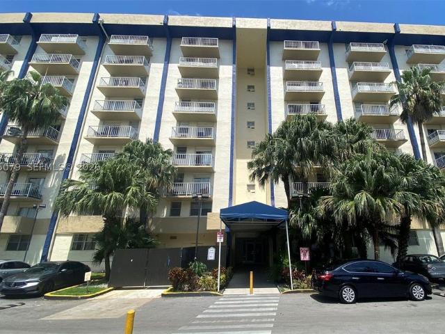 Luxury apartment complex for rent in Miami, United States