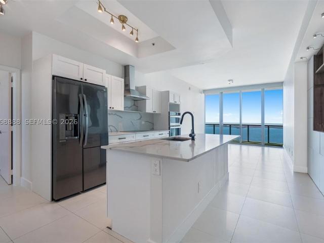 Luxury apartment complex for rent in Miami, United States