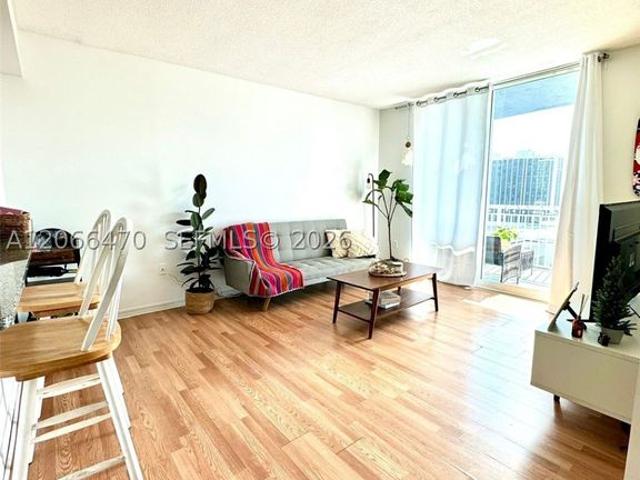 Luxury apartment complex for rent in Miami, United States