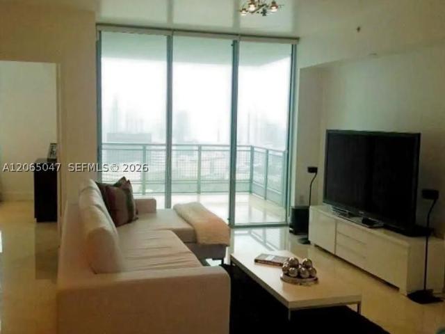 Luxury apartment complex for rent in Miami, United States