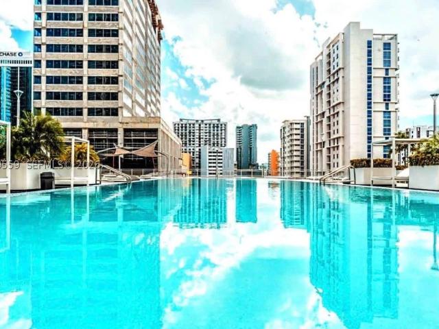 Luxury apartment complex for rent in Miami, United States