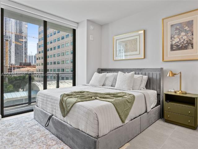 Luxury apartment complex for rent in Miami, United States