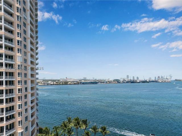 Luxury apartment complex for rent in Miami, United States