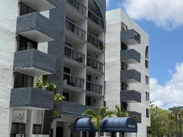 Luxury apartment complex for rent in Miami, United States