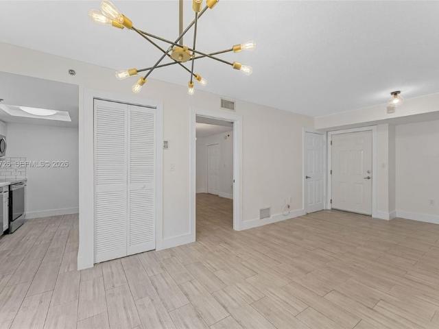 Luxury apartment complex for rent in Miami, United States