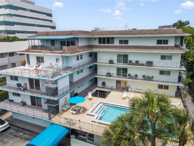 Luxury apartment complex for rent in Miami, United States
