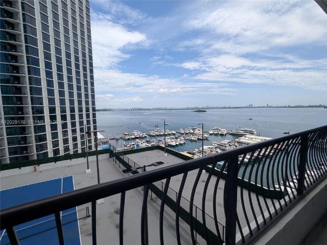 Luxury apartment complex for rent in Miami, United States