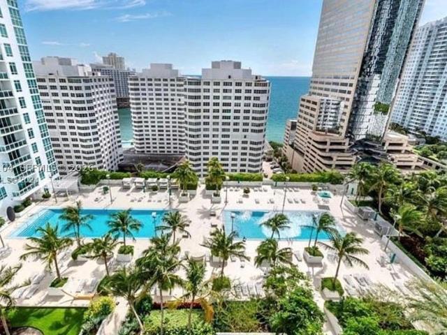 Luxury apartment complex for rent in Miami, United States