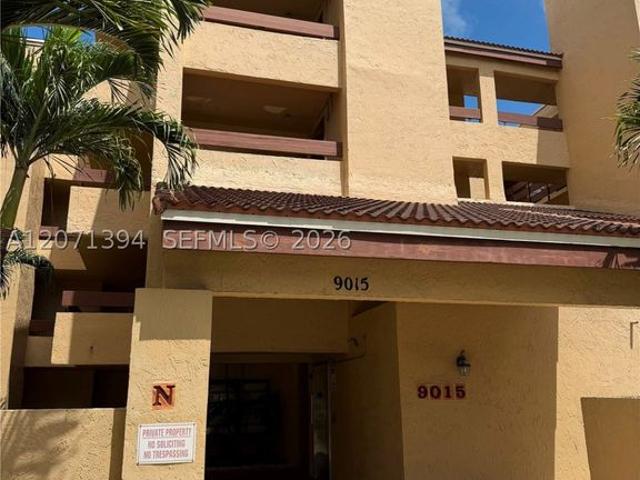 Luxury apartment complex for rent in Miami, United States