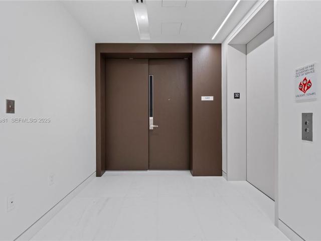 Luxury apartment complex for rent in Miami, United States