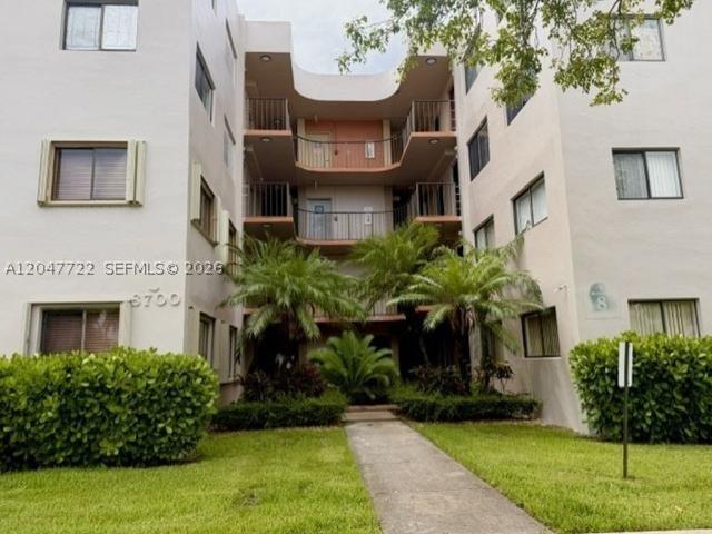 Luxury apartment complex for rent in Miami, United States