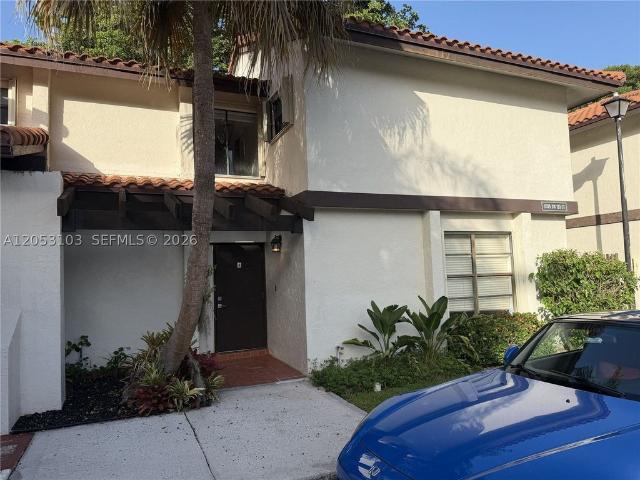 2 bedroom luxury Townhouse for rent in Miami, Florida