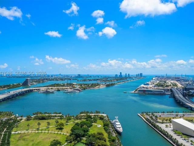 Luxury apartment complex for rent in Miami, United States