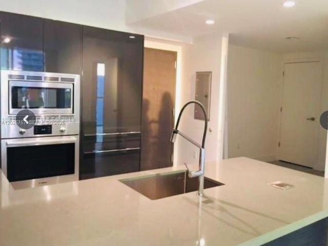 Luxury apartment complex for rent in Miami, United States