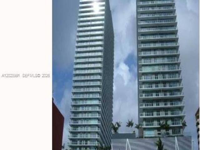 Luxury apartment complex for rent in Miami, United States