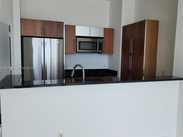 Luxury apartment complex for rent in Miami, United States