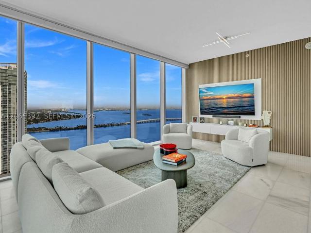 Luxury apartment complex for rent in Miami, United States