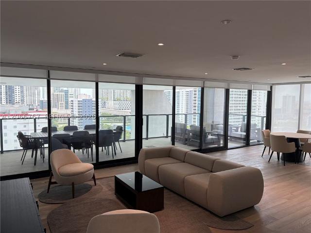 Luxury apartment complex for rent in Miami, United States
