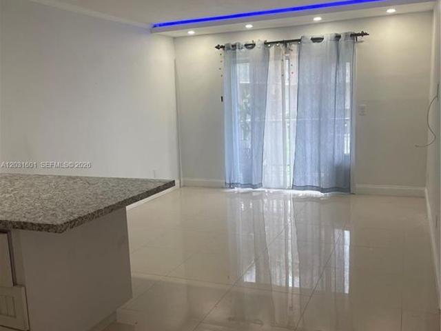 Luxury apartment complex for rent in Miami, United States