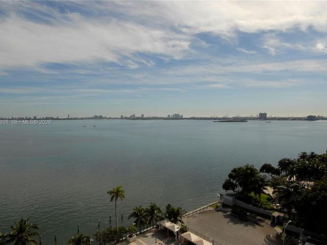 Luxury apartment complex for rent in Miami, United States