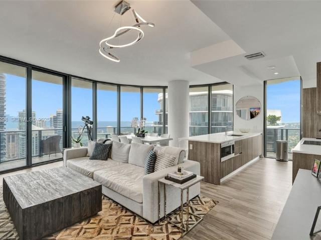 Luxury apartment complex for rent in Miami, United States
