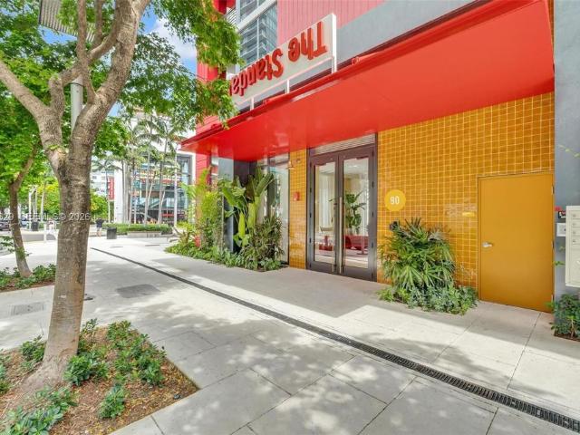 Luxury apartment complex for rent in Miami, United States