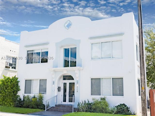Luxury apartment complex for rent in Miami, United States