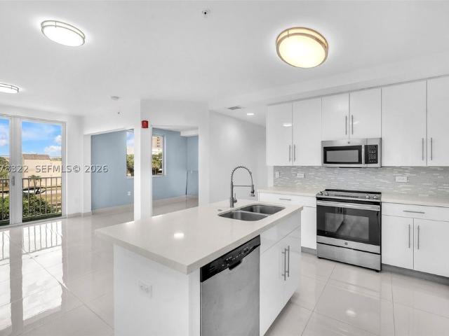 Luxury apartment complex for rent in Miami, United States