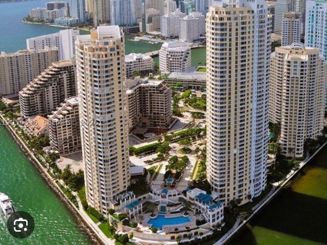Luxury apartment complex for rent in Miami, United States