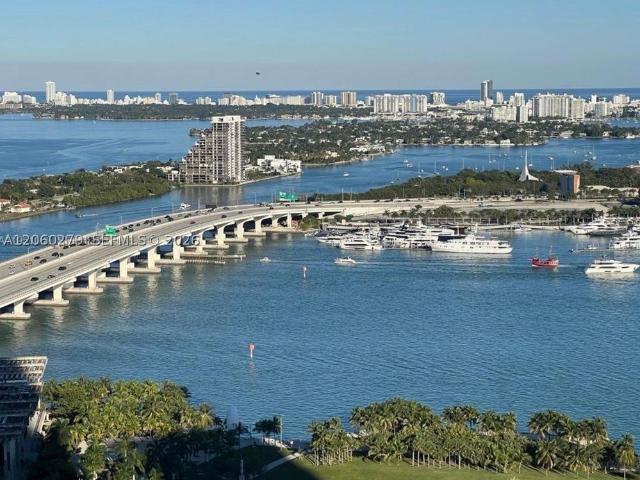 Luxury apartment complex for rent in Miami, United States