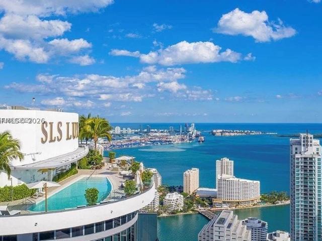 Luxury apartment complex for rent in Miami, United States