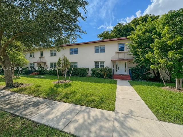 Luxury apartment complex for rent in Miami, United States